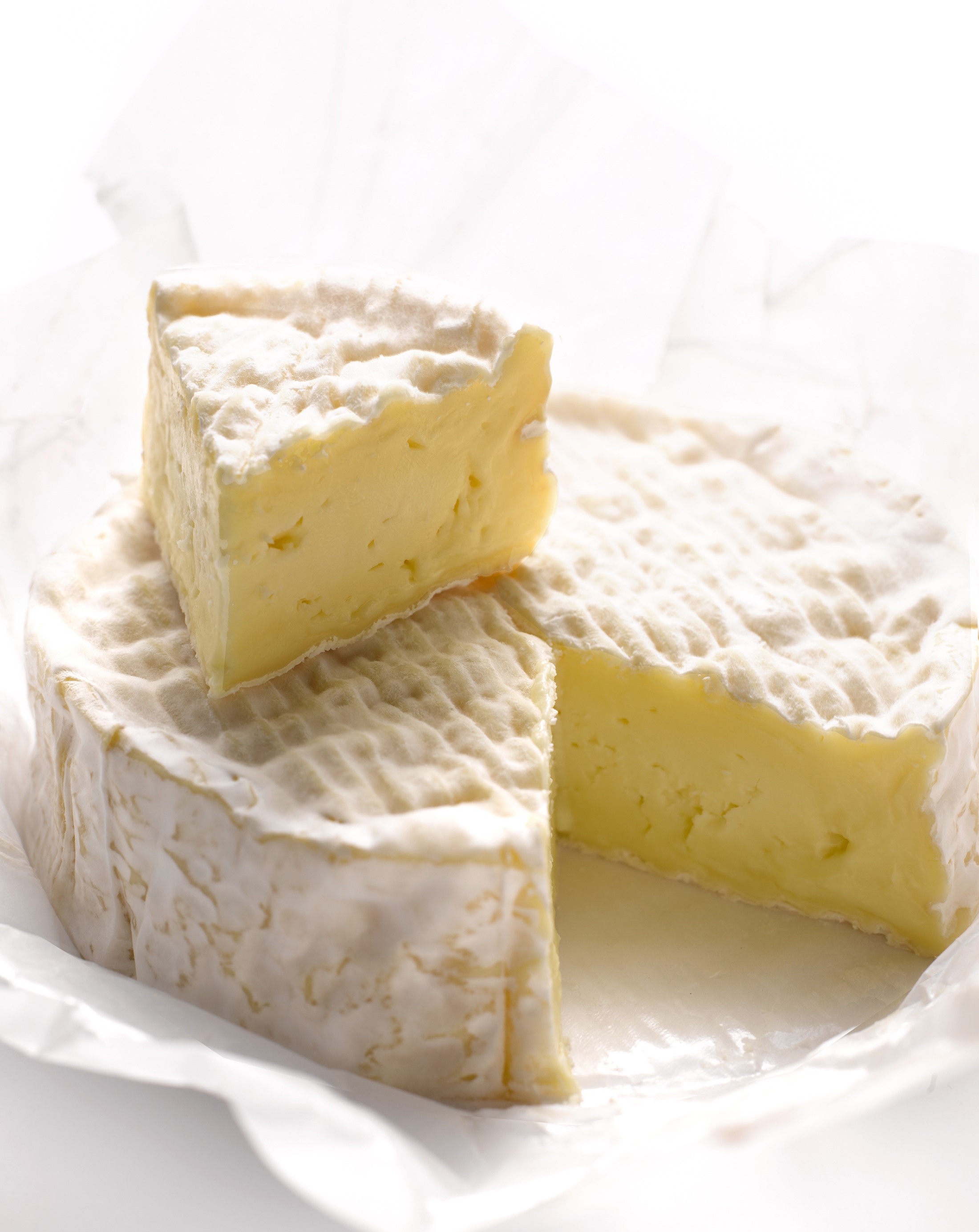 Que contient une portion de camembert